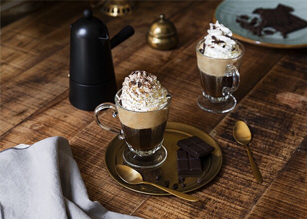 Carmencita Black Moka Pot | Lavazza